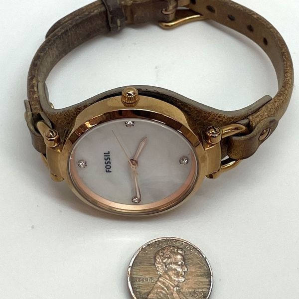 Fossil Gold-Tone Adjustable Strap Round Dial Analog Wristwatch 33g ...