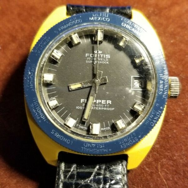 vintage watch fortis flipper diver runs great yellow case manual ...