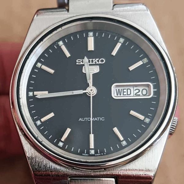 Vintage Seiko 5 automatic Black dial watch 21 jewels Cal 7s26 men day date | WatchCharts Marketplace