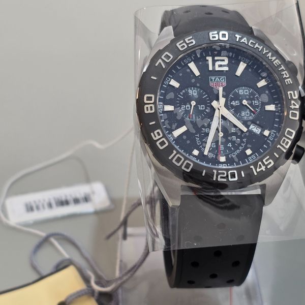New Tag Heuer Formula 1 Quartz Chronograph Black Men's Watch CAZ1010 ...