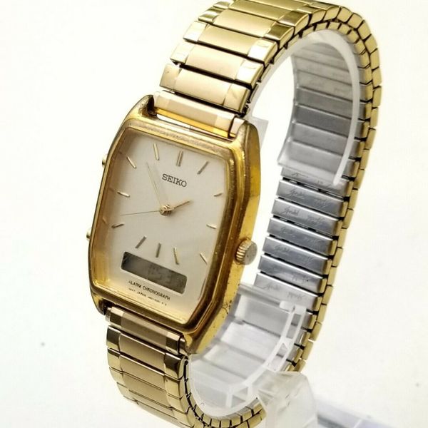 RARE,UNIQUE Vintage DIGITAL-ANALOG Watch SEIKO H601-5579. Scratches on crystal | WatchCharts ...