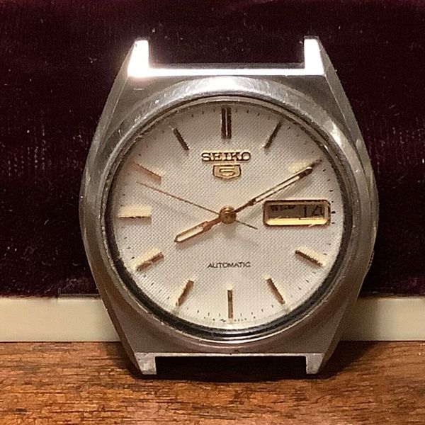 Seiko 5 Menâ s Stainless Steel Day Date Watch 7009 876A Guillocheâ Honeycomb Dial | WatchCharts ...