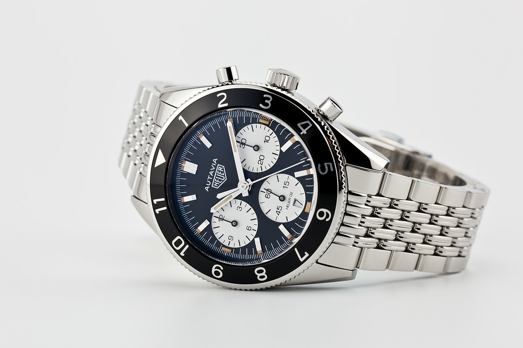 fsot - Tag Heuer AUTAVIA - Heritage Calibre 02 Chronograph - Bracelet ...