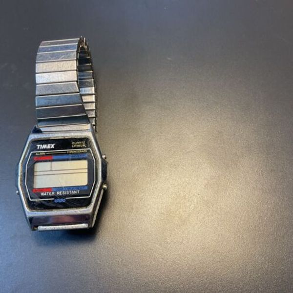 Menâ s Timex Quartz Lithium Digital Watch Needs Battery | WatchCharts ...