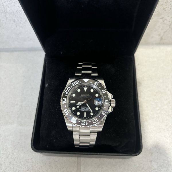 Customised Seiko Submariner â Bruce Wayneâ date Mod 40mm | WatchCharts ...