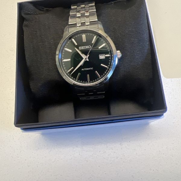 Seiko Essentials Olive Green Dial Stainless Steel Bracelet Men's Watch ...
