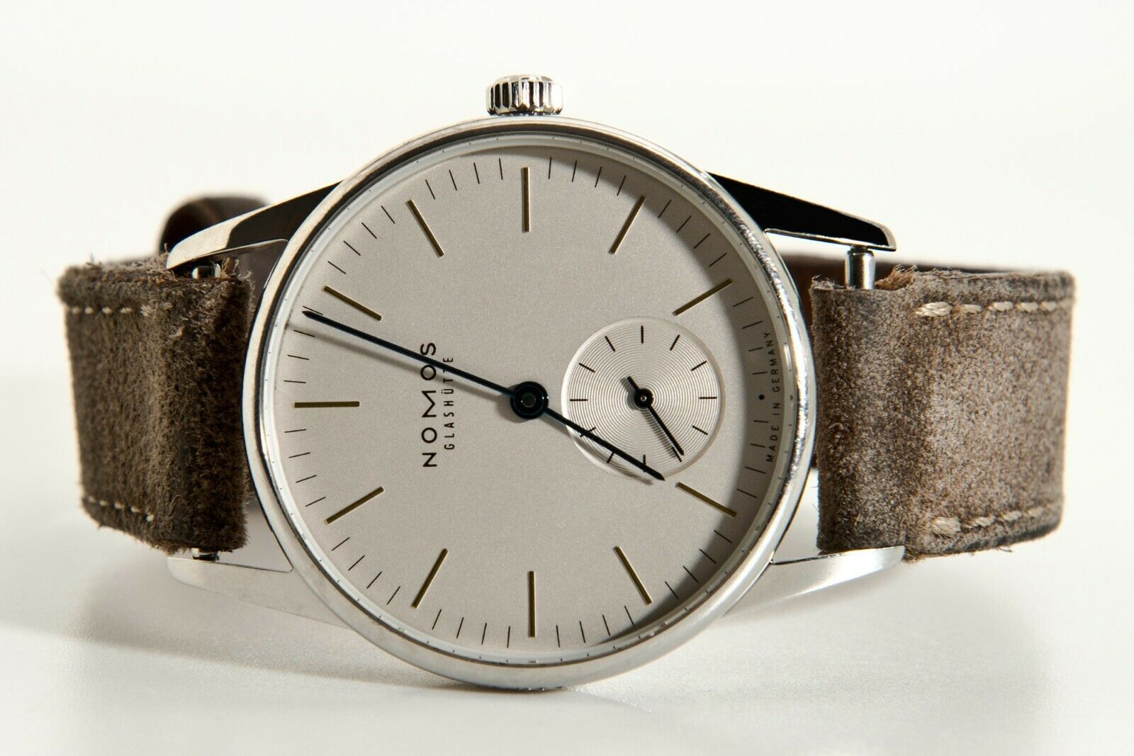 NOMOS Club Sport Neomatik 37 Polar 747 Price as of October 2025 ...