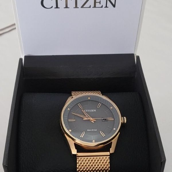 Citizen Eco-Drive Weekender Men's Watch W Gold Tone Bracelet & Box ...