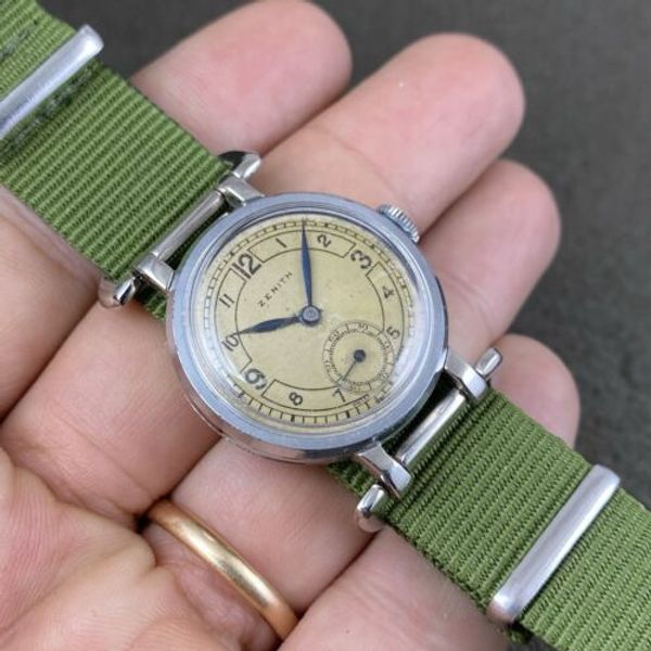 VINTAGE ZENITH SWISS MILITARY WATCH - MOVEABLE LUGS | WatchCharts ...