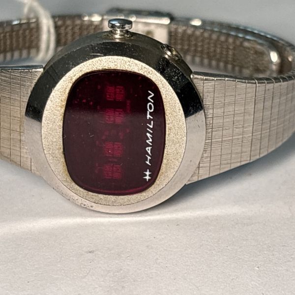 hamilton digital Watch Needs Batteries Serial Number 990977 ...