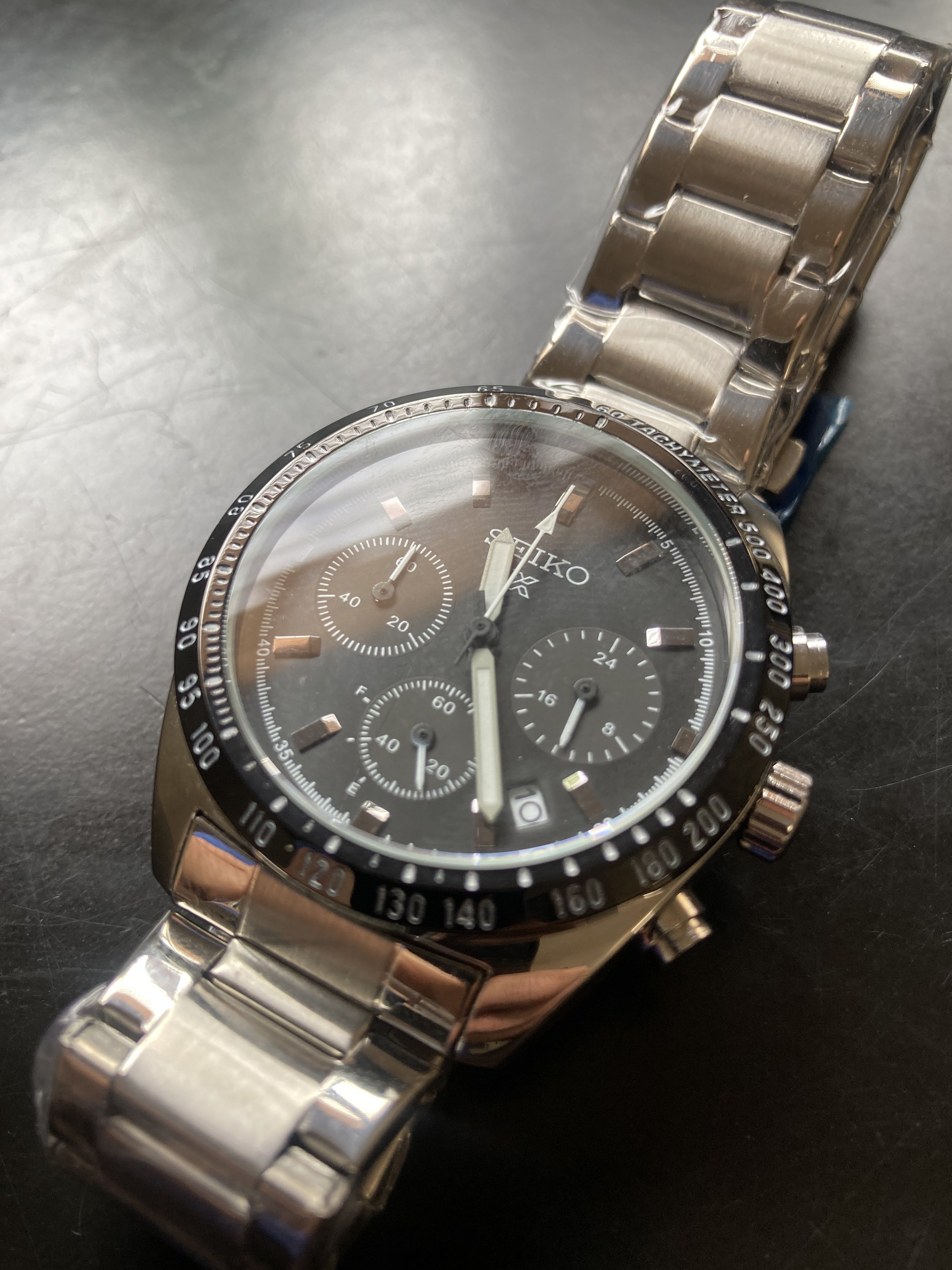 [$30 USD] REPLICA SEIKO SSC819 CHRONOGRAPH WATCH | WatchCharts Marketplace