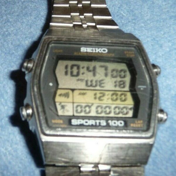 Seiko Sports 100 digital alarm chronograph watch A714-5020 with running ...