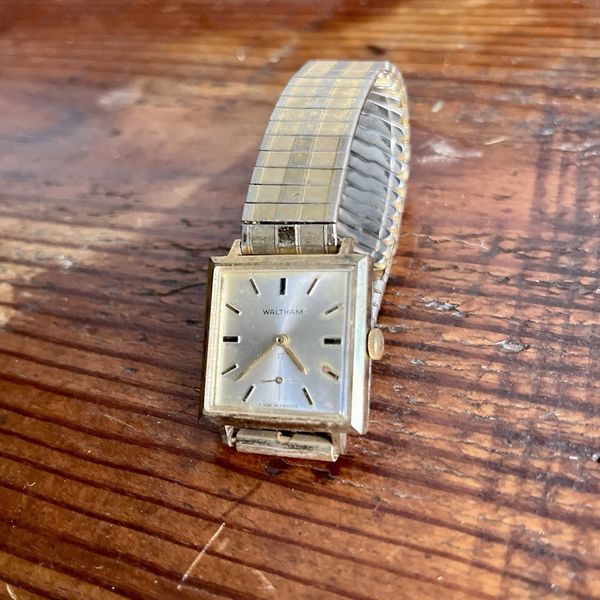 Vintage Waltham 17 Wristwatch 1960/1970s Expandable Gold Tone ...