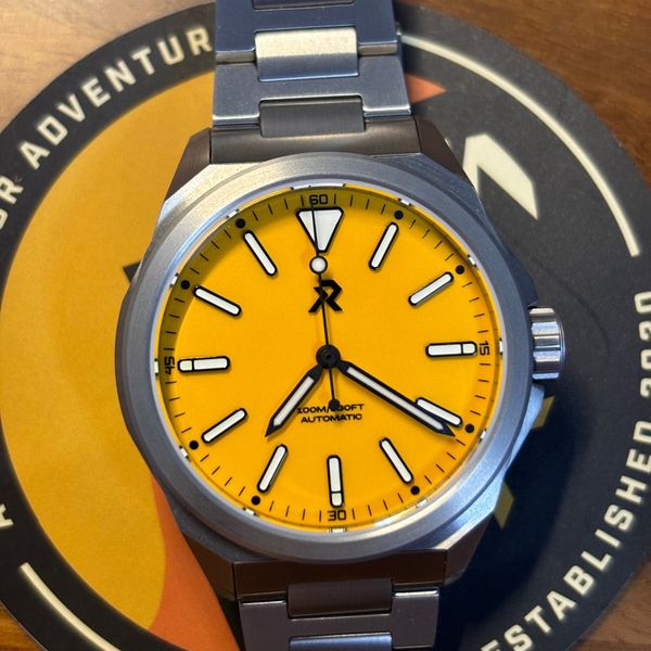 RZE Resolute Pro | WatchCharts Marketplace