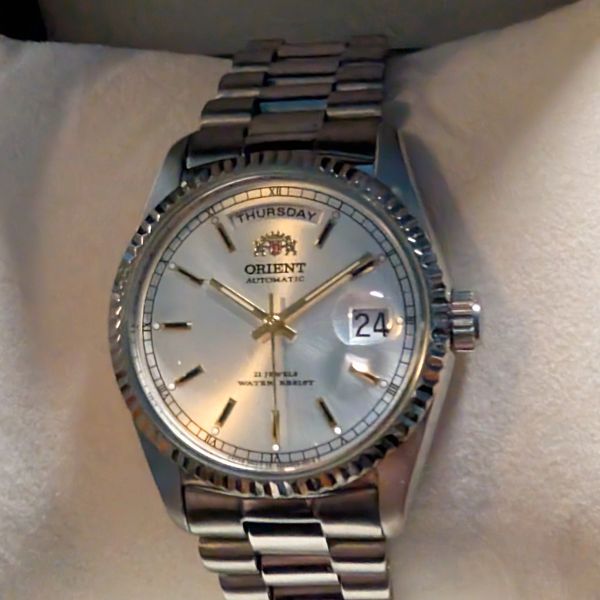 Orient President Day Date - FEV03001WY | WatchCharts Marketplace