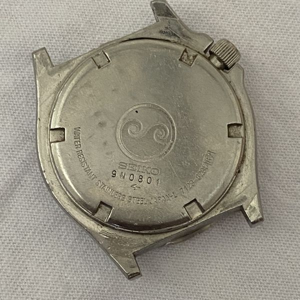 Seiko Vintage SQ Sports/ 7123-823F/ Burgundy Dial Date/ In Good ...