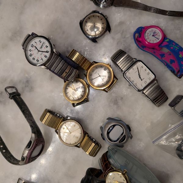 Timex Watch Lot (24) Watches Total Variety Vintage To Modern Wristwatch ...