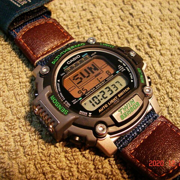Bone Mint/Unworn Casio Pro Trek PRT 30 Pathfinder Adventure Watch Japan ...