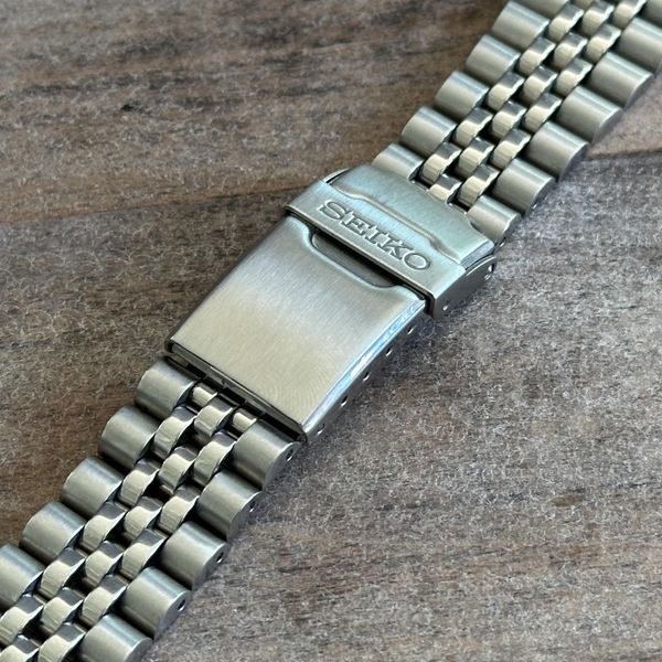 [WTS] Genuine Seiko SKX Jubilee Bracelet 22mm - 44G1 / Mint ...