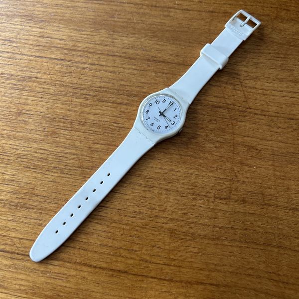 JUST WHITE SOFT GW151O Swatch Watch | Vintage 2009 White Swatch Watch ...