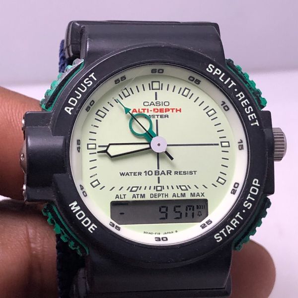 Vintage Casio 375 ARW-321 Alti-Depth Meter Ana-Digi Quartz Men's ...