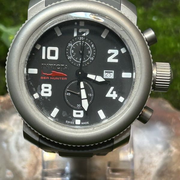 Mint Preowned Menâ s Swiss Made Invicta Sea Hunter Chrono Quartz Watch ...