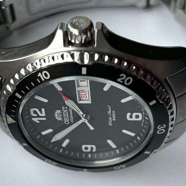 VINTAGE ORIENT STAINLESS STEEL 22 JEWEL AUTOMATIC DAY/DATE DIVE WATCH ...