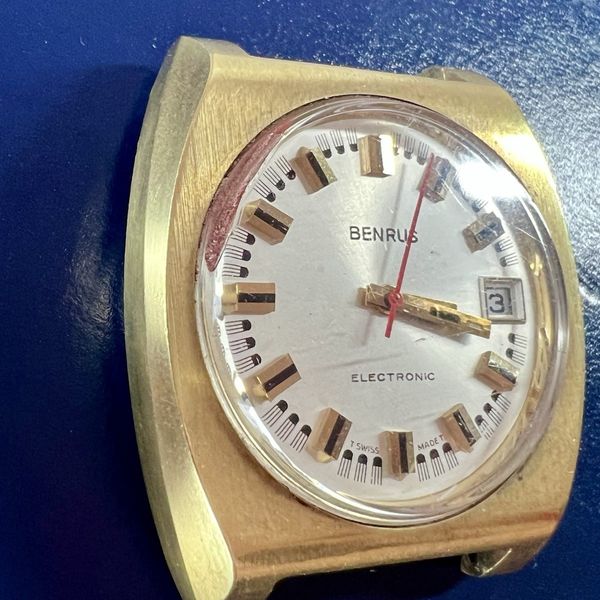 Vintage Benrus Electronic Men's Watch Quartz Gold Tone Interesting ...
