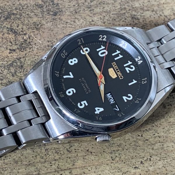 Beautiful Vintage Seiko Automatic black dial Watch Japan Made ...
