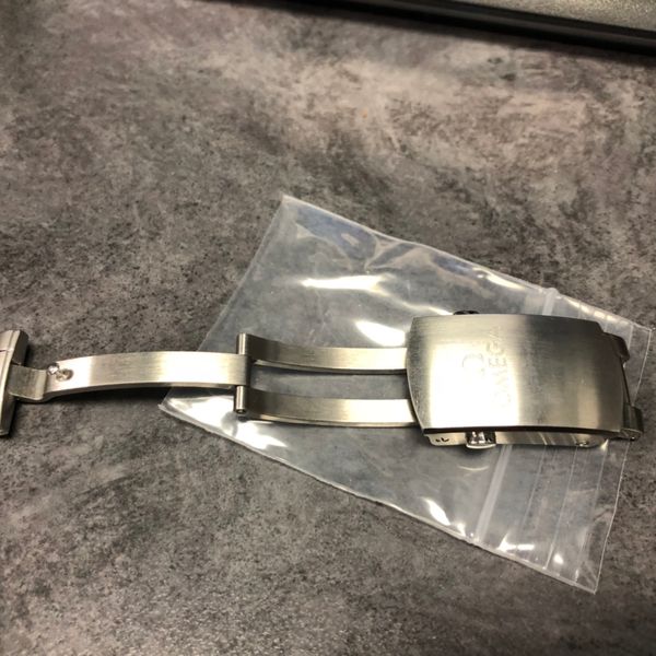 Omega Micro Adjustable clasp - 18mm | WatchCharts