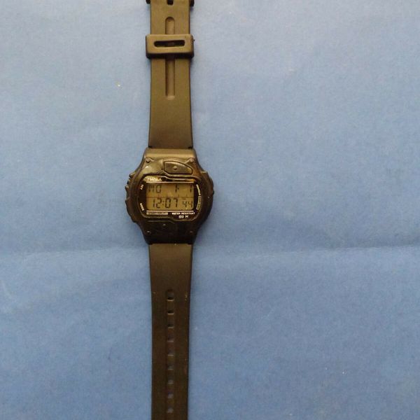 VINTAGE MENS TIMEX (STEALTH) DIGITAL WATCH. RUNS & IN GOOD SHAPE ...