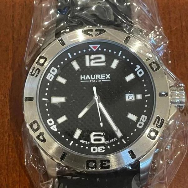 [WTS] [Repost/Reduced] Haurex Italy Factor - Black (3A500UNN) | WatchCharts