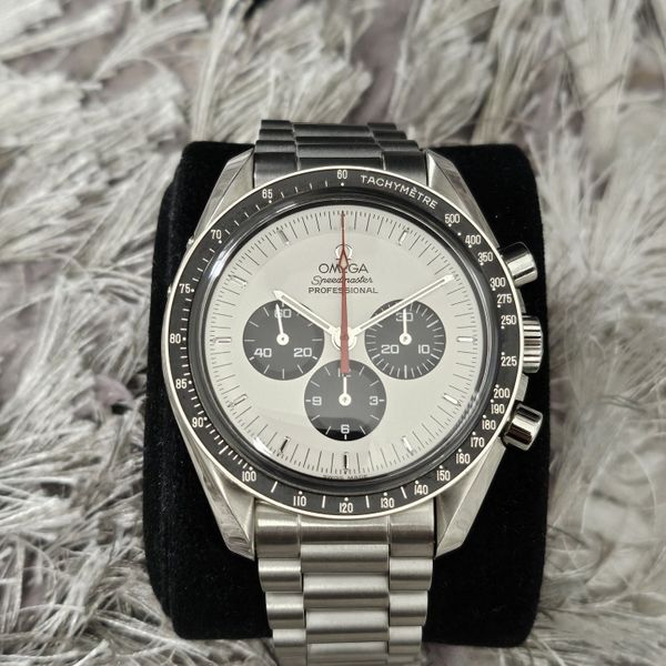 OMEGA SPEEDMASTER MITSUKOSHI PANDA | WatchCharts