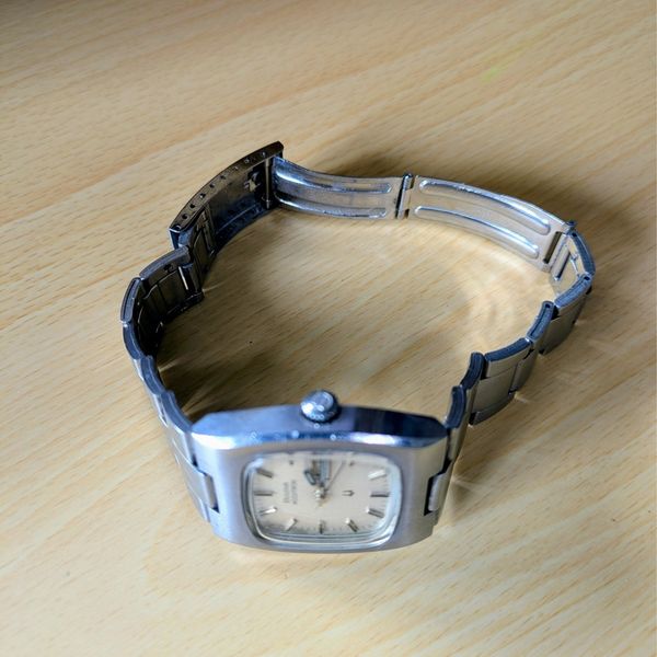 Bulova Accutron Gents Tuning Fork Watch | WatchCharts Marketplace