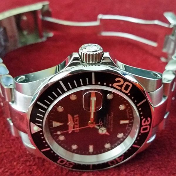 INVICTA Pro Diver 40mm 9937A Automatic | WatchCharts