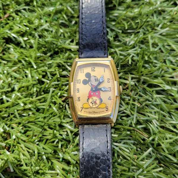 FS: Seiko 2K03-5009 Gold-Tone Mickey Mouse 60th Anniversary Quartz ...