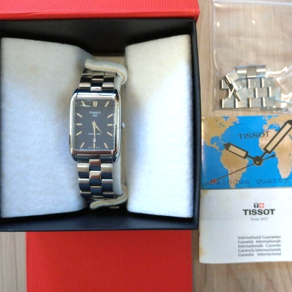 Tissot Fascination Quartz 25mm Date Rectangle Analog Navy Dial Men's ...