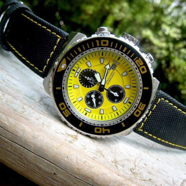 SOLD: SEIKO Yellow Caesar SNDA15 with Brand New Bracelet and Maratac Elite Strap | WatchCharts ...