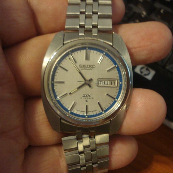 VINTAGE SEIKO DX 17 JEWEL AUTOMATIC MEN'S DRESS WATCH MODEL 6106-8609 GREAT COND | WatchCharts ...