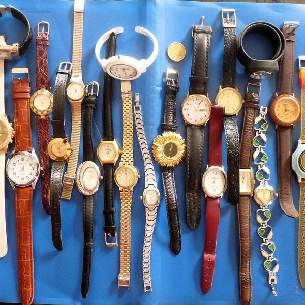 Large LOT OF VINTAGE Retro Various Quartz Lip Regnier Eclip's Richard ...