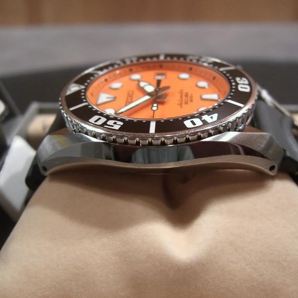 Seiko Prospex Diver SBDC005 Sumo Orange Diver on Rubber Strap ...