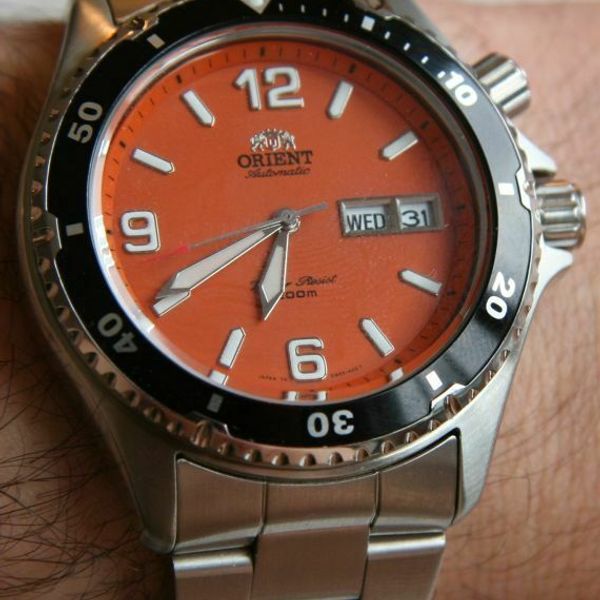 Orient Mako Orange Dial 200m Divers Watch w/ Bracelet CEM65001M RARE ...