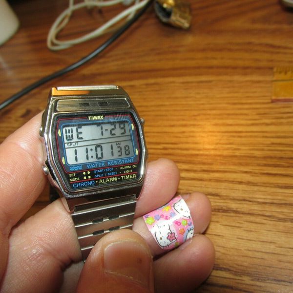 TIMEX Chrono Alarm Timer Digital Quartz Watch 1980's T64 Hard to Find ...