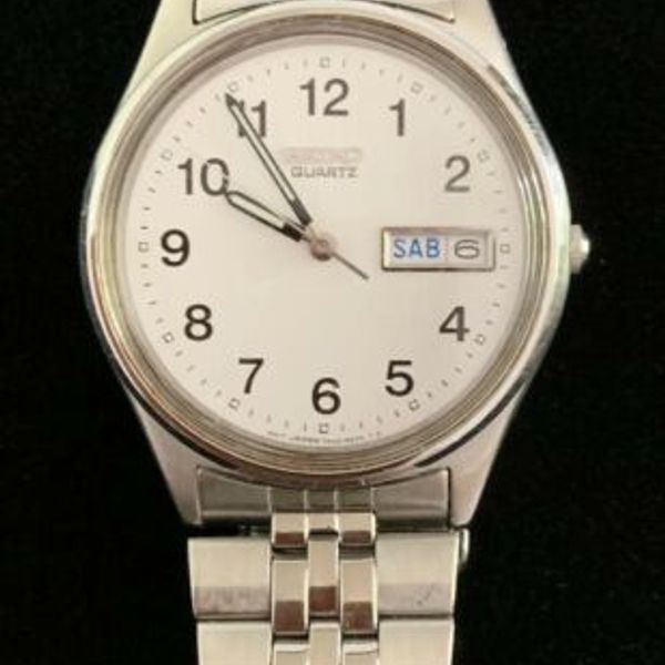 SEIKO WHITE FACE QUARTZ MEN'S WATCH NOT WORKING PROBABLY NEEDS A ...