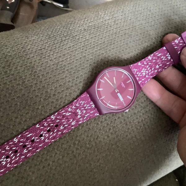 Swatch Gent 2017 on dial SUOV705 TRICO' PURP new battery nice shape | WatchCharts Marketplace