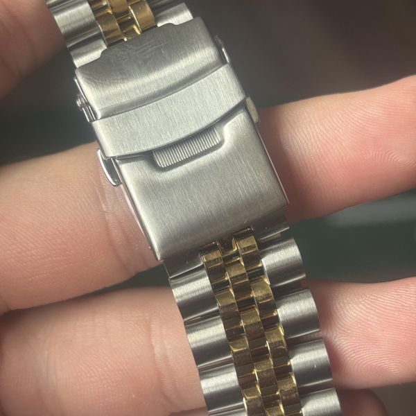 [WTS] Seiko SSK two tone bracelet | WatchCharts Marketplace