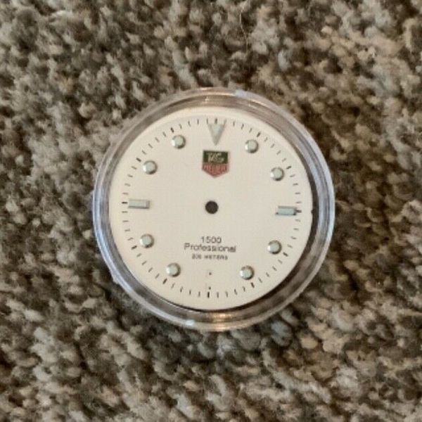 TAG Heuer - 1500 professional watch face. Glow watch dial 200 Meters ...
