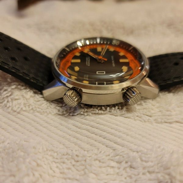 Dan Henry 1970 Automatic Compressor Diver Watch 44mm, Used | WatchCharts