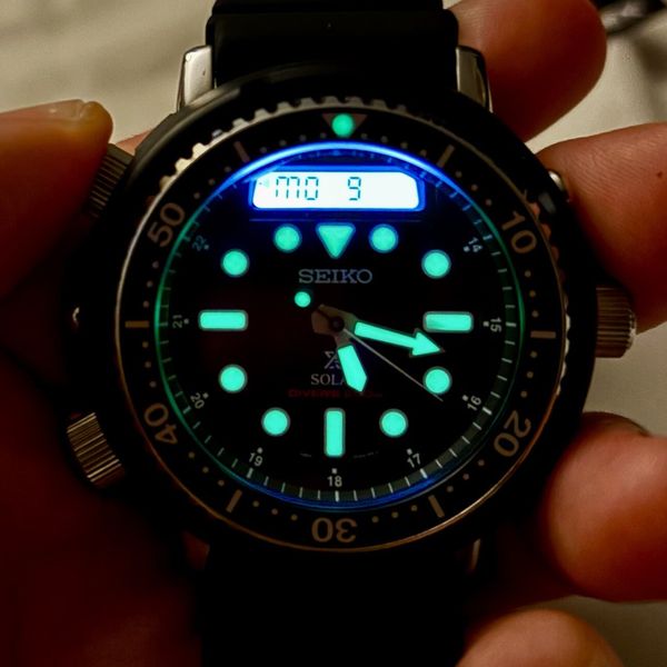 DISCONTINUED Seiko SNJ025 â Arnieâ Solar Ana-Digi Dive Watch + RAF ...
