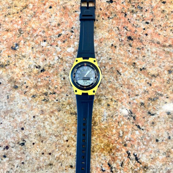 Casio AW-80-9AV watch ani-digi display excellent condition ...